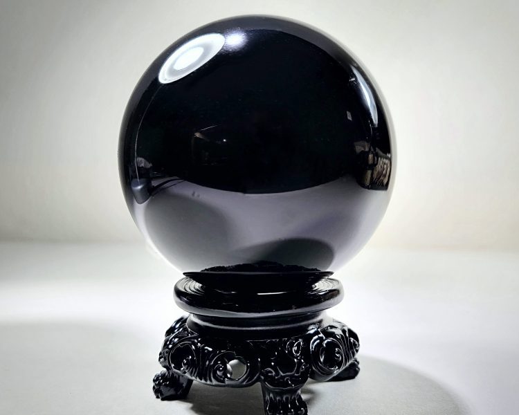 Crystal Balls - Clear, Black, Red. Wholesale Crystal Balls