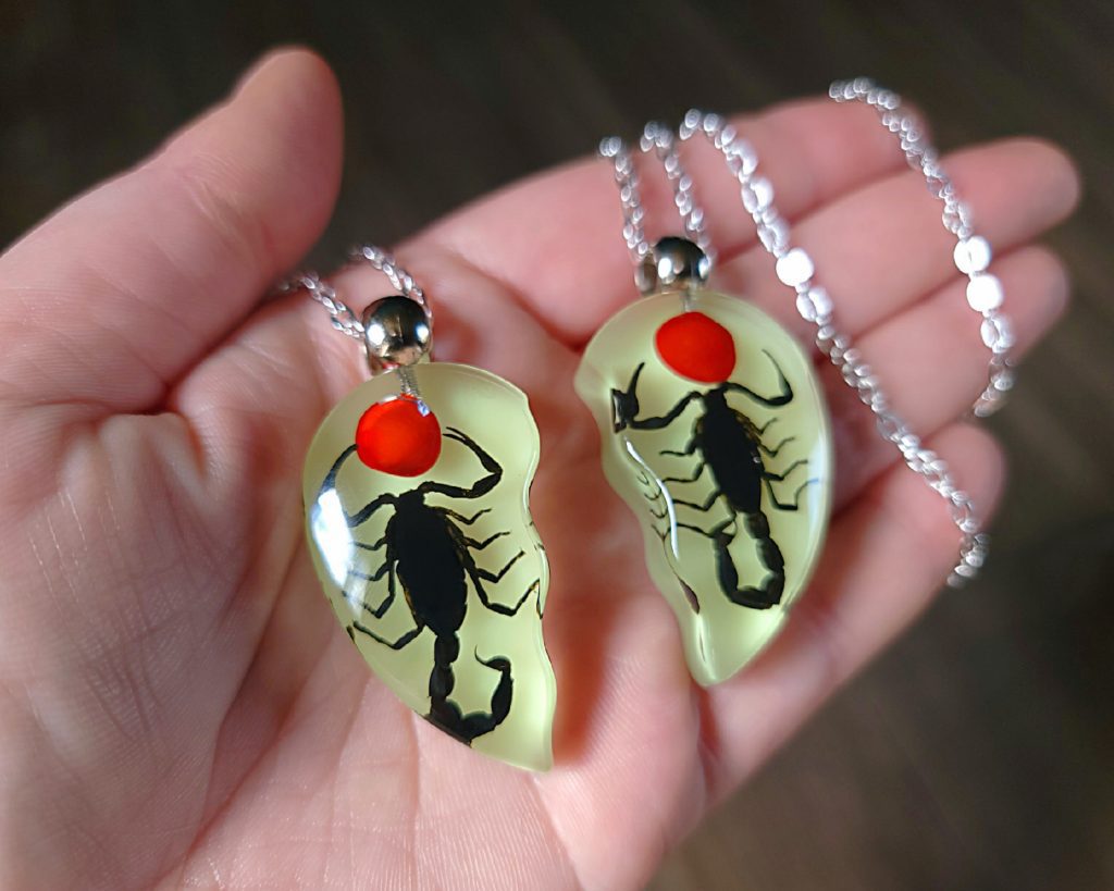 Glow Scorpion Heart Set, Real Insect Jewelry, Heterometrus spinifer ...